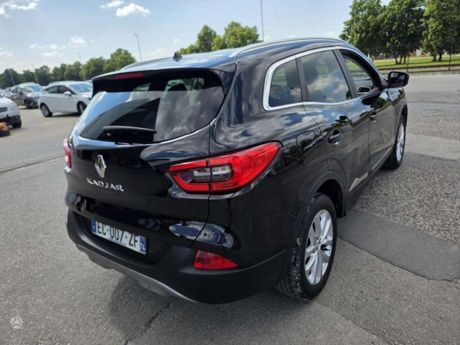 Black Renault Kadjar 2016 in Taurage, with an engine capacity of 1.20 L and mileage of 150 thousand km for 7300 €, photo 8 on AUTOMOTO.COM.LV