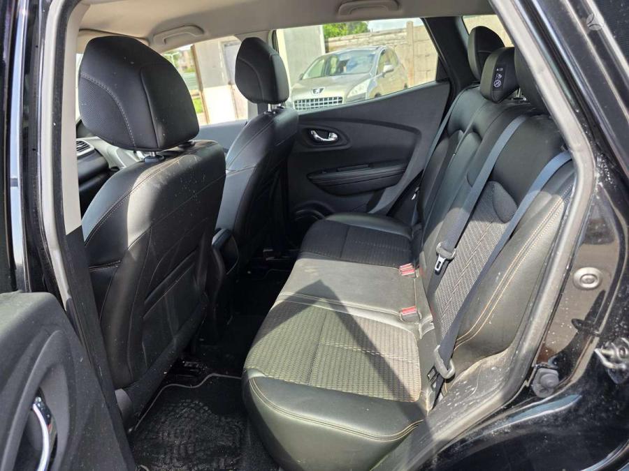 Black Renault Kadjar 2016 in Taurage, with an engine capacity of 1.20 L and mileage of 150 thousand km for 7300 €, photo 16 on AUTOMOTO.COM.LV