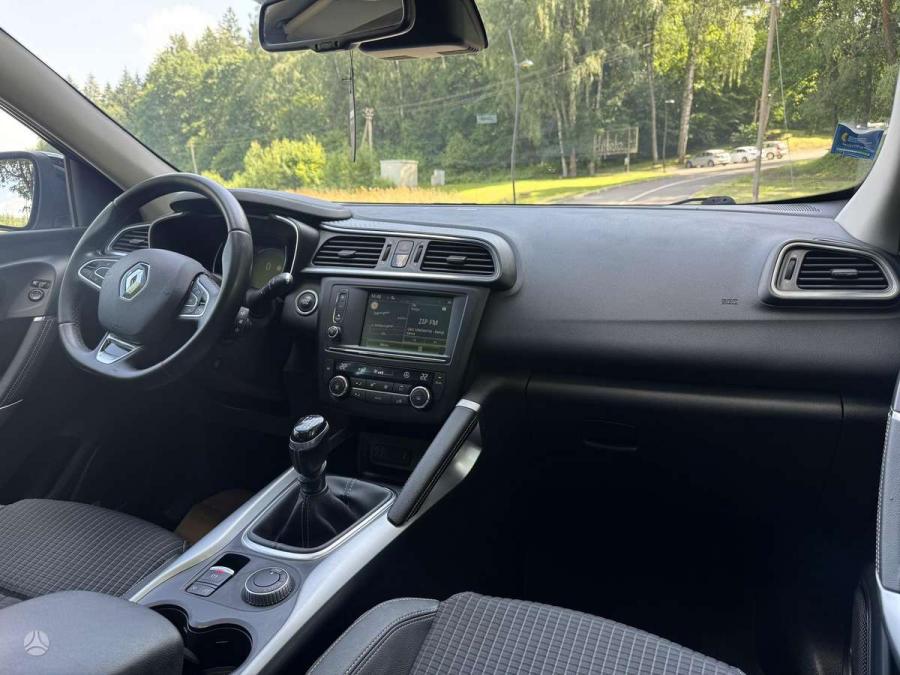 Melns Renault Kadjar 2016 Birštonas, ar dzinēja tilpumu 1.60 L un nobraukumu 207 tūkst. km par 7900 €, foto 9 vietnē AUTOMOTO.COM.LV