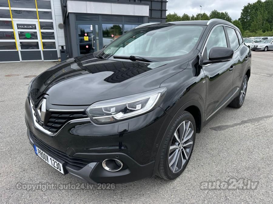 Black Renault Kadjar 2015 in Tartu, with an engine capacity of 1.60 L and mileage of 212 thousand km for 6999 €, photo 1 on AUTOMOTO.COM.LV