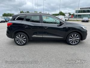 Black Renault Kadjar 2015 in Tartu, with an engine capacity of 1.60 L and mileage of 212 thousand km for 6999 €, photo 4 on AUTOMOTO.COM.LV