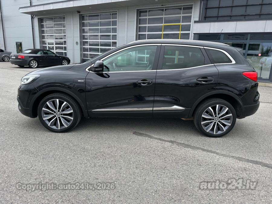 Black Renault Kadjar 2015 in Tartu, with an engine capacity of 1.60 L and mileage of 212 thousand km for 6999 €, photo 7 on AUTOMOTO.COM.LV