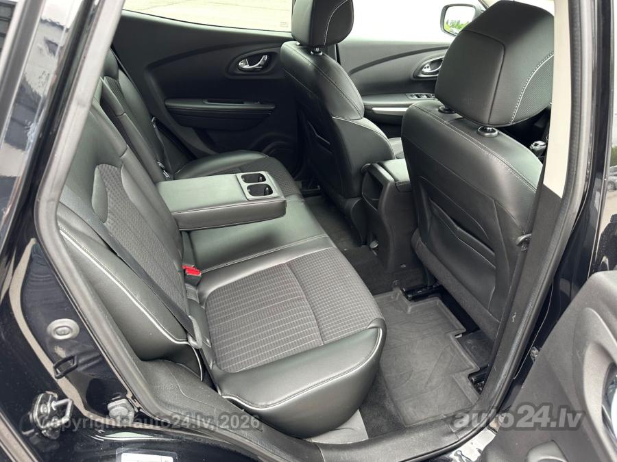 Black Renault Kadjar 2015 in Tartu, with an engine capacity of 1.60 L and mileage of 212 thousand km for 6999 €, photo 14 on AUTOMOTO.COM.LV