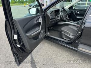 Black Renault Kadjar 2015 in Tartu, with an engine capacity of 1.60 L and mileage of 212 thousand km for 7999 €, photo 9 on AUTOMOTO.COM.LV