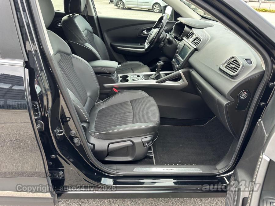 Black Renault Kadjar 2015 in Tartu, with an engine capacity of 1.60 L and mileage of 212 thousand km for 7999 €, photo 14 on AUTOMOTO.COM.LV