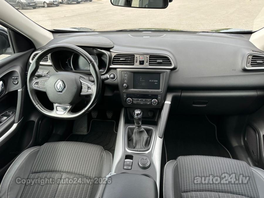 Black Renault Kadjar 2015 in Tartu, with an engine capacity of 1.60 L and mileage of 212 thousand km for 7999 €, photo 18 on AUTOMOTO.COM.LV