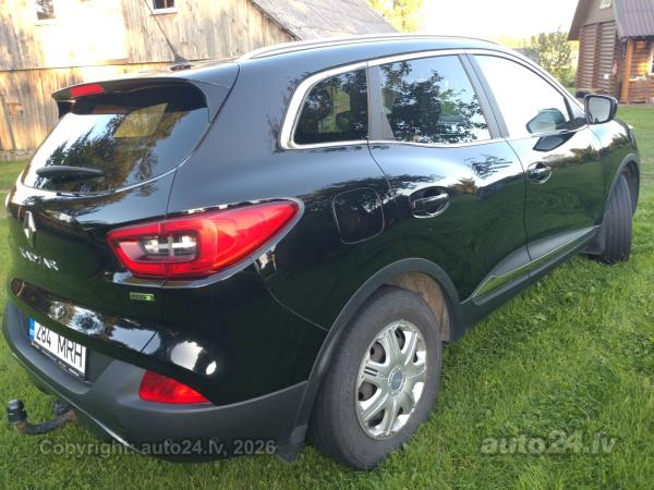 Black Renault Kadjar 2017 in Tallinn, with an engine capacity of 1.50 L and mileage of 153 thousand km for 9700 €, photo 5 on AUTOMOTO.COM.LV
