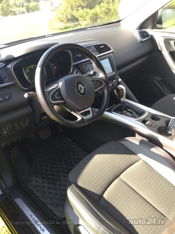 Black Renault Kadjar 2017 in Tallinn, with an engine capacity of 1.50 L and mileage of 153 thousand km for 9700 €, photo 7 on AUTOMOTO.COM.LV
