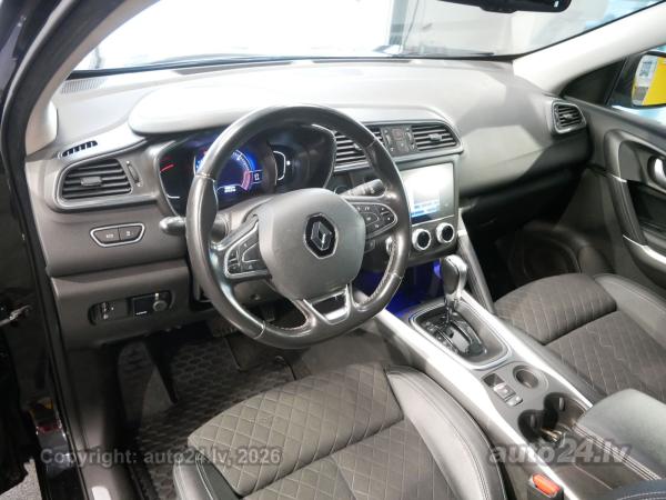 Black Renault Kadjar 2019 in Tallinn, with an engine capacity of 1.50 L and mileage of 98 thousand km for 16990 €, photo 8 on AUTOMOTO.COM.LV