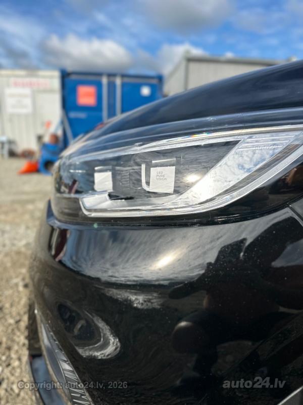 Черный Рено Kadjar 2021 в Таллин, объемом двигателя 1.30 л и пробегом 45 тыс. км за 15900 €, фото 4 на AUTOMOTO.COM.LV