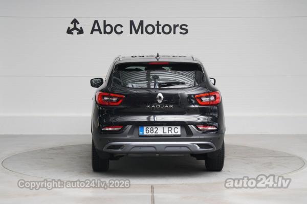 Renault Kadjar 2021 Tallina vietnÄ Melns Renault Kadjar 2021 Tallina, ar dzinÄja tilpumu 1.30 L un nobraukumu 16 tÅ«kst. km par 17990 ā¬, foto 6 vietnÄ AUTOMOTO.COM.LV