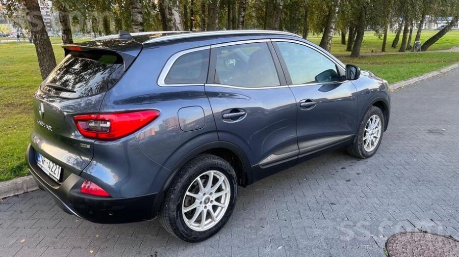 Zils Renault Kadjar 2015 Rīga, ar dzinēja tilpumu 1.50 L un nobraukumu 231 tūkst. km par 8300 €, foto 4 vietnē AUTOMOTO.COM.LV