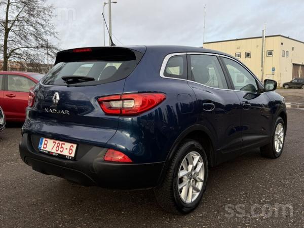 Blue Renault Kadjar 2015 in Liepaja, with an engine capacity of 1.20 L and mileage of 122 thousand km for 6990 €, photo 3 on AUTOMOTO.COM.LV