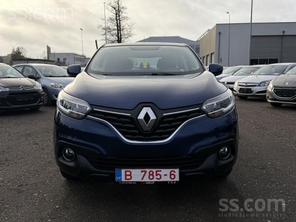 Blue Renault Kadjar 2015 in Liepaja, with an engine capacity of 1.20 L and mileage of 122 thousand km for 6990 €, photo 6 on AUTOMOTO.COM.LV