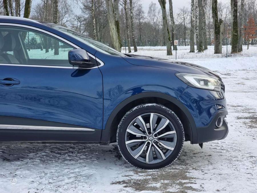 Zils Renault Kadjar 2016 Tauragė, ar dzinēja tilpumu 1.20 L un nobraukumu 170 tūkst. km par 7400 €, foto 24 vietnē AUTOMOTO.COM.LV