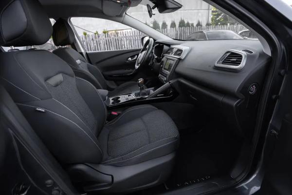 Blue Renault Kadjar 2016 in Jelgava, with an engine capacity of 1.60 L and mileage of 212 thousand km for 7850 €, photo 9 on AUTOMOTO.COM.LV