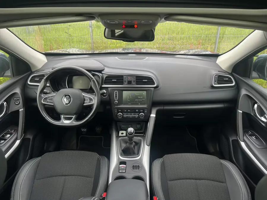 Zils Renault Kadjar 2016 Jelgava, ar dzinēja tilpumu 1.20 L un nobraukumu 157 tūkst. km par 9800 €, foto 10 vietnē AUTOMOTO.COM.LV