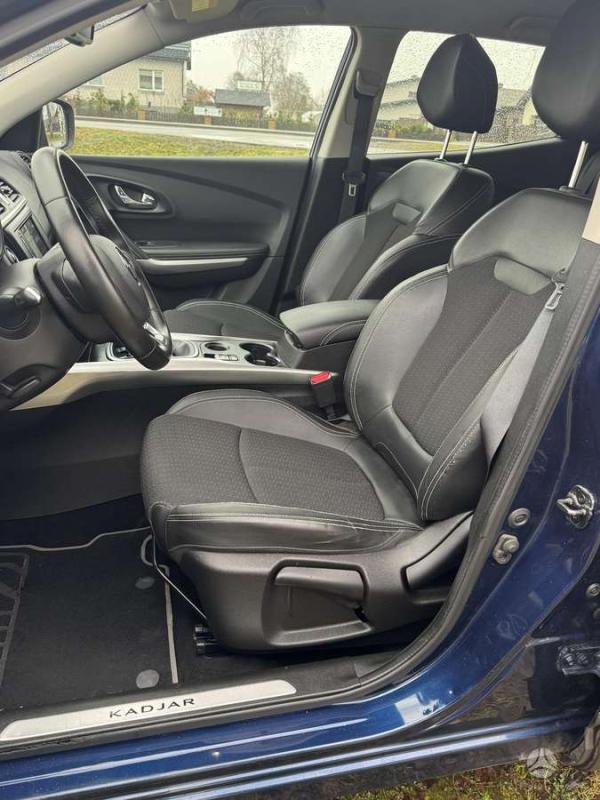 Blue Renault Kadjar 2017 in Taurage, with an engine capacity of 1.20 L and mileage of 136 thousand km for 8550 €, photo 10 on AUTOMOTO.COM.LV