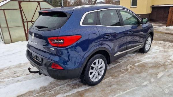 Blue Renault Kadjar 2017 in Marijampole, with an engine capacity of 1.46 L and mileage of 122 thousand km for 10500 €, photo 4 on AUTOMOTO.COM.LV