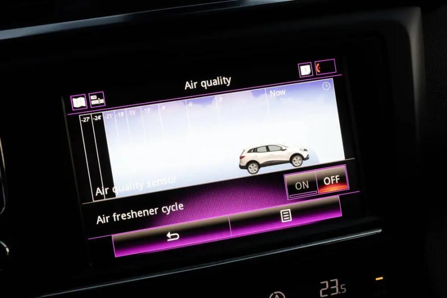 Zils Renault Kadjar 2017 Jelgava, ar dzinēja tilpumu 1.20 L un nobraukumu 155 tūkst. km par 9990 €, foto 18 vietnē AUTOMOTO.COM.LV