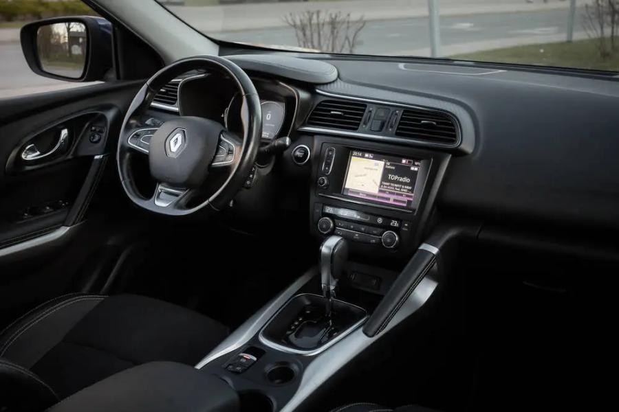 Zils Renault Kadjar 2017 Jelgava, ar dzinēja tilpumu 1.20 L un nobraukumu 155 tūkst. km par 9990 €, foto 26 vietnē AUTOMOTO.COM.LV