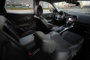 Zils Renault Kadjar 2017 Jelgava, ar dzinēja tilpumu 1.20 L un nobraukumu 155 tūkst. km par 9990 €, foto 29 vietnē AUTOMOTO.COM.LV