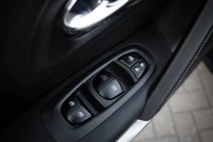 Zils Renault Kadjar 2017 Jelgava, ar dzinēja tilpumu 1.20 L un nobraukumu 155 tūkst. km par 9990 €, foto 33 vietnē AUTOMOTO.COM.LV