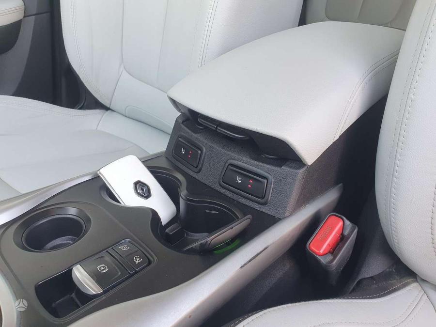 Zils Renault Kadjar 2018 Tauragė, ar dzinēja tilpumu 1.60 L un nobraukumu 274 tūkst. km par 8950 €, foto 43 vietnē AUTOMOTO.COM.LV