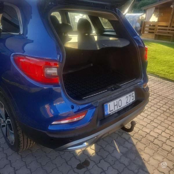 Blue Renault Kadjar 2019 in Panevezys, with an engine capacity of 1.75 L and mileage of 153 thousand km for 10990 €, photo 4 on AUTOMOTO.COM.LV
