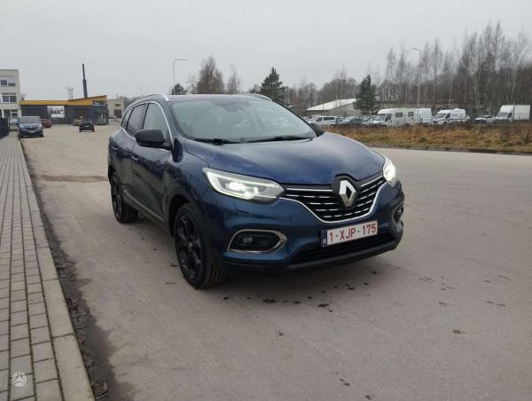 Zils Renault Kadjar 2020 Tauragė, ar dzinēja tilpumu 1.30 L un nobraukumu 132 tūkst. km par 11200 €, foto 2 vietnē AUTOMOTO.COM.LV