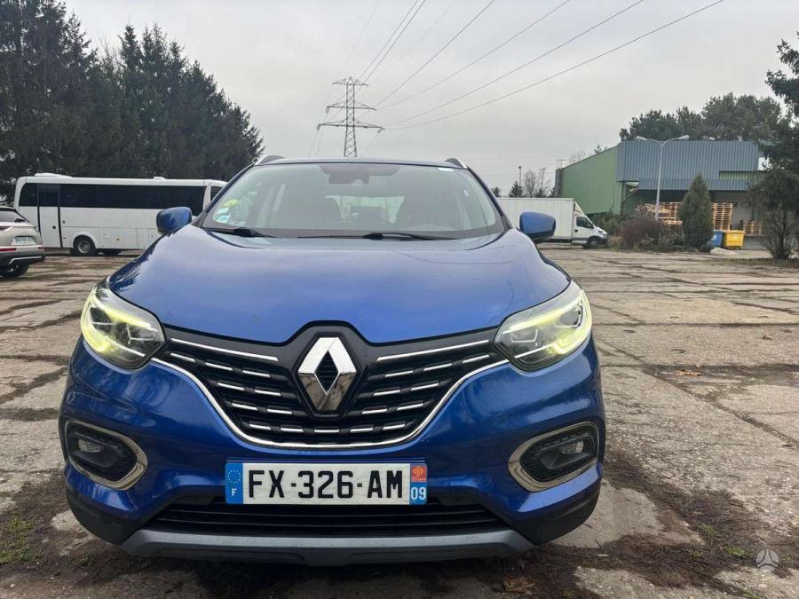 Blue Renault Kadjar 2021 in Kaunas, with an engine capacity of 1.46 L and mileage of 198 thousand km for 13915 €, photo 2 on AUTOMOTO.COM.LV