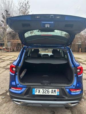 Blue Renault Kadjar 2021 in Kaunas, with an engine capacity of 1.46 L and mileage of 198 thousand km for 13915 €, photo 9 on AUTOMOTO.COM.LV