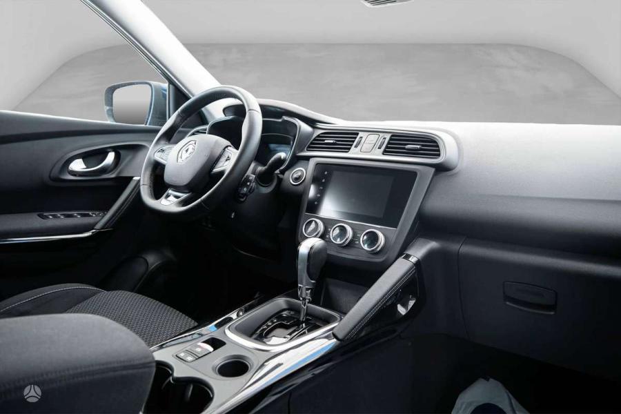 Blue Renault Kadjar 2021 in Kaunas, with an engine capacity of 1.30 L and mileage of 142 thousand km for 12590 €, photo 8 on AUTOMOTO.COM.LV