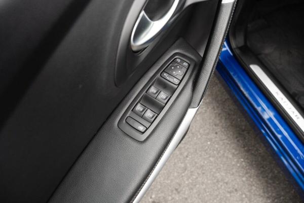 Blue Renault Kadjar 2022 in Riga, with an engine capacity of 1.40 L and mileage of 40 thousand km for 17950 €, photo 8 on AUTOMOTO.COM.LV