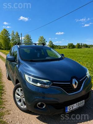 Blue Renault Kadjar 2018 in Talsi, with an engine capacity of 1.60 L and mileage of 125 thousand km for 8500 €, photo 3 on AUTOMOTO.COM.LV
