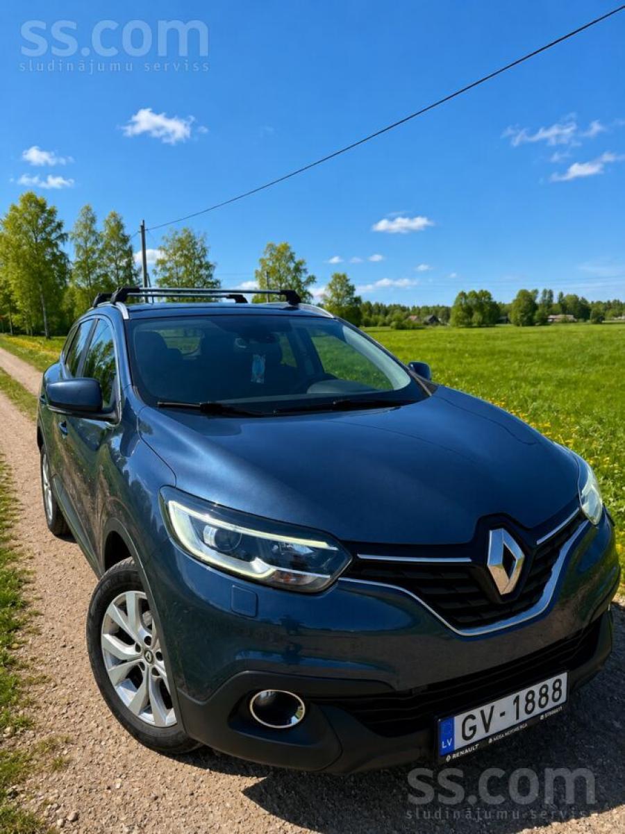 Blue Renault Kadjar 2018 in Talsi, with an engine capacity of 1.60 L and mileage of 125 thousand km for 8500 €, photo 3 on AUTOMOTO.COM.LV