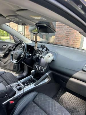 Blue Renault Kadjar 2019 in Jonava, with an engine capacity of 1.50 L and mileage of 104 thousand km for 14000 €, photo 9 on AUTOMOTO.COM.LV