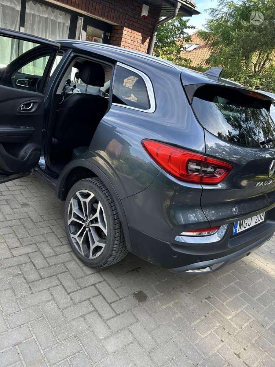 Blue Renault Kadjar 2019 in Jonava, with an engine capacity of 1.50 L and mileage of 104 thousand km for 14000 €, photo 16 on AUTOMOTO.COM.LV