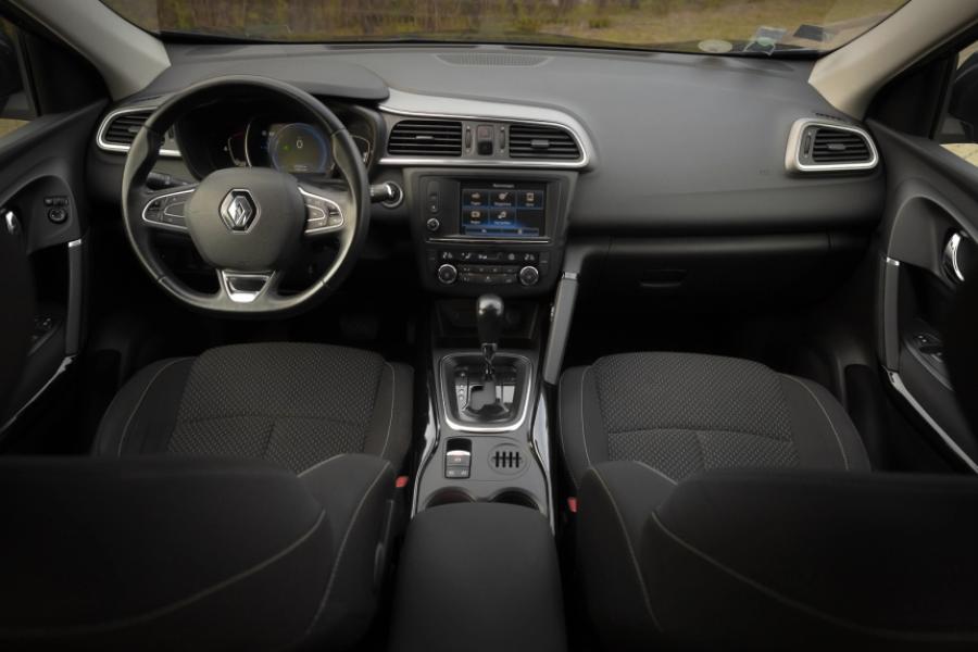 Blue Renault Kadjar 2015 in Riga, with an engine capacity of 1.50 L and mileage of 224 thousand km for 11750 €, photo 12 on AUTOMOTO.COM.LV