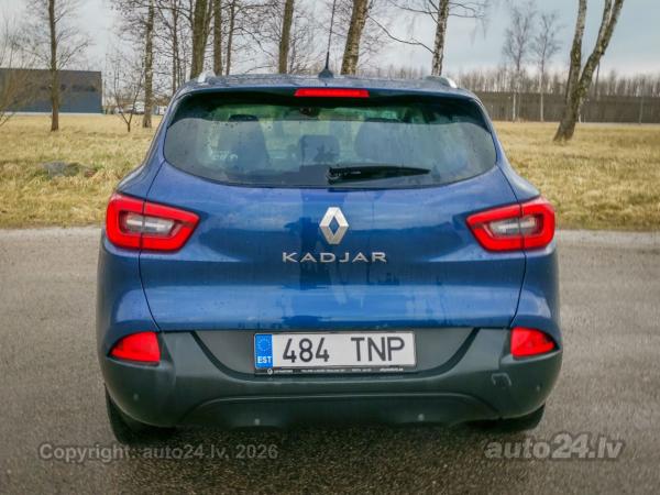 Blue Renault Kadjar 2019 in Parnu, with an engine capacity of 1.20 L and mileage of 104 thousand km for 12900 €, photo 5 on AUTOMOTO.COM.LV