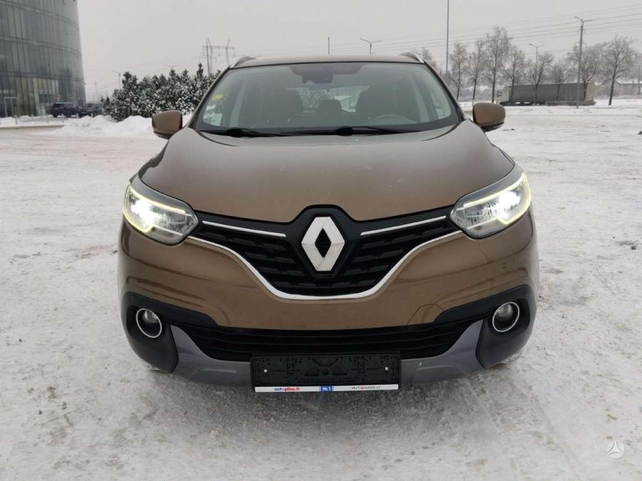 Brown Renault Kadjar 2015 in Siauliai, with an engine capacity of 1.60 L and mileage of 218 thousand km for 8550 €, photo 8 on AUTOMOTO.COM.LV