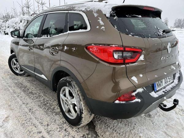 Brown Renault Kadjar 2015 in Plunge, with an engine capacity of 1.60 L and mileage of 268 thousand km for 7250 €, photo 5 on AUTOMOTO.COM.LV