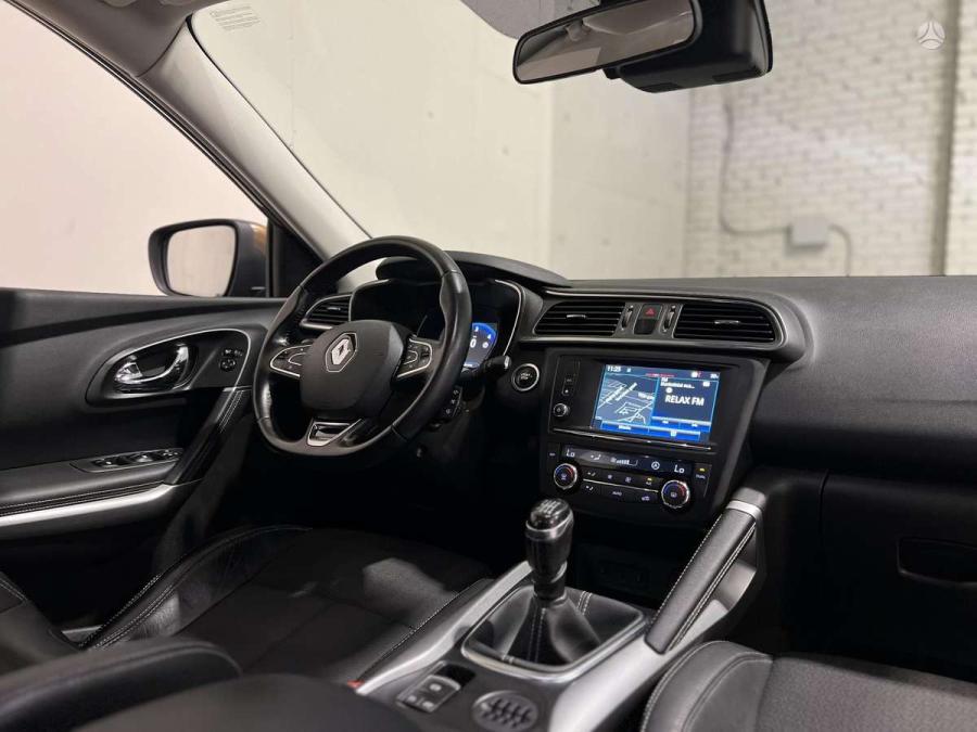 Brūns Renault Kadjar 2015 Klaipėda, ar dzinēja tilpumu 1.46 L un nobraukumu 279 tūkst. km par 7999 €, foto 25 vietnē AUTOMOTO.COM.LV