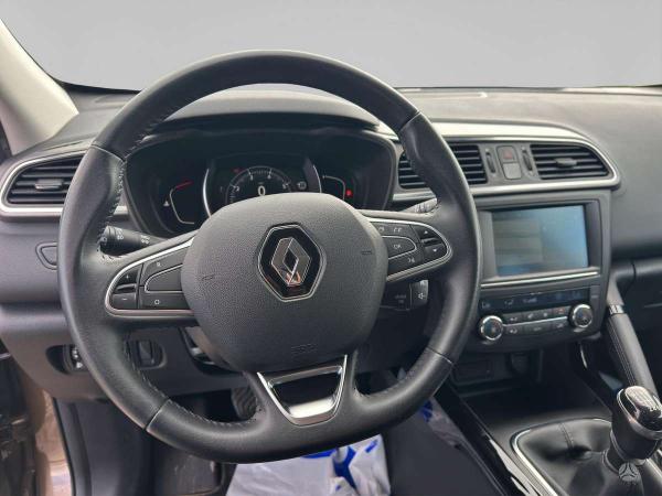 Brown Renault Kadjar 2015 in Kaunas, with an engine capacity of 1.20 L and mileage of 222 thousand km for 7990 €, photo 10 on AUTOMOTO.COM.LV