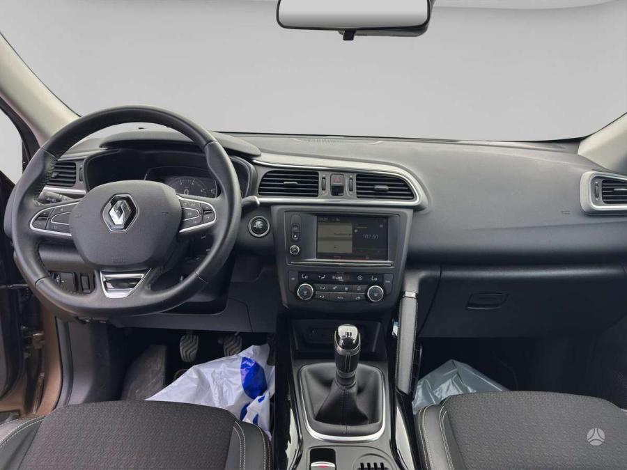 Brown Renault Kadjar 2015 in Kaunas, with an engine capacity of 1.20 L and mileage of 222 thousand km for 7990 €, photo 14 on AUTOMOTO.COM.LV