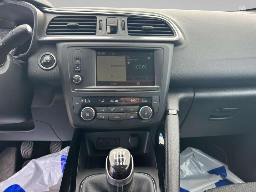 Brown Renault Kadjar 2015 in Kaunas, with an engine capacity of 1.20 L and mileage of 222 thousand km for 7990 €, photo 15 on AUTOMOTO.COM.LV