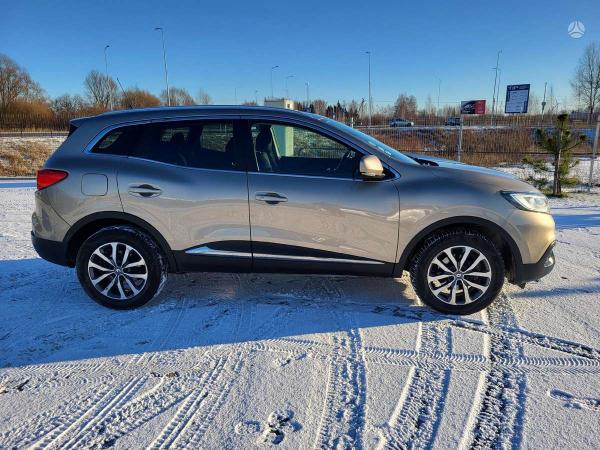 Brūns Renault Kadjar 2016 Tauragė, ar dzinēja tilpumu 1.46 L un nobraukumu 241 tūkst. km par 7500 €, foto 4 vietnē AUTOMOTO.COM.LV