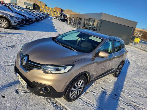 Brūns Renault Kadjar 2016 Tauragė, ar dzinēja tilpumu 1.46 L un nobraukumu 241 tūkst. km par 7500 €, foto 9 vietnē AUTOMOTO.COM.LV