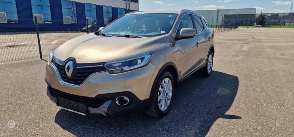 Brown Renault Kadjar 2016 in Kaunas, with an engine capacity of 1.46 L and mileage of 135 thousand km for 8450 €, photo 1 on AUTOMOTO.COM.LV