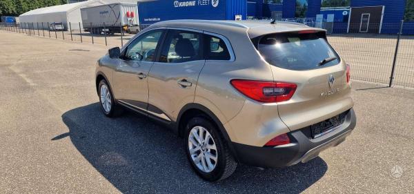 Brown Renault Kadjar 2016 in Kaunas, with an engine capacity of 1.46 L and mileage of 135 thousand km for 8450 €, photo 8 on AUTOMOTO.COM.LV